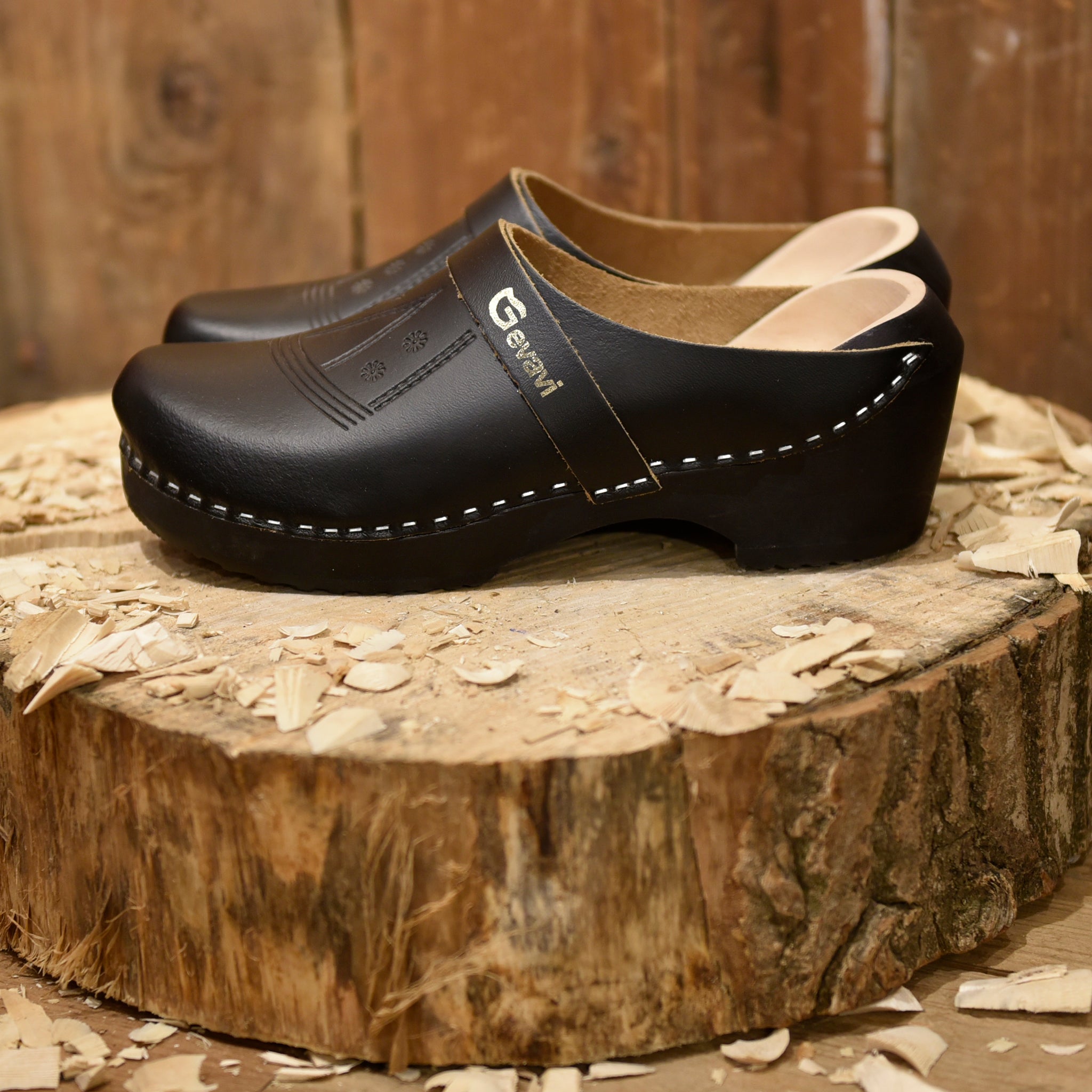 Clogs – Kooijman's Dutch Webshop